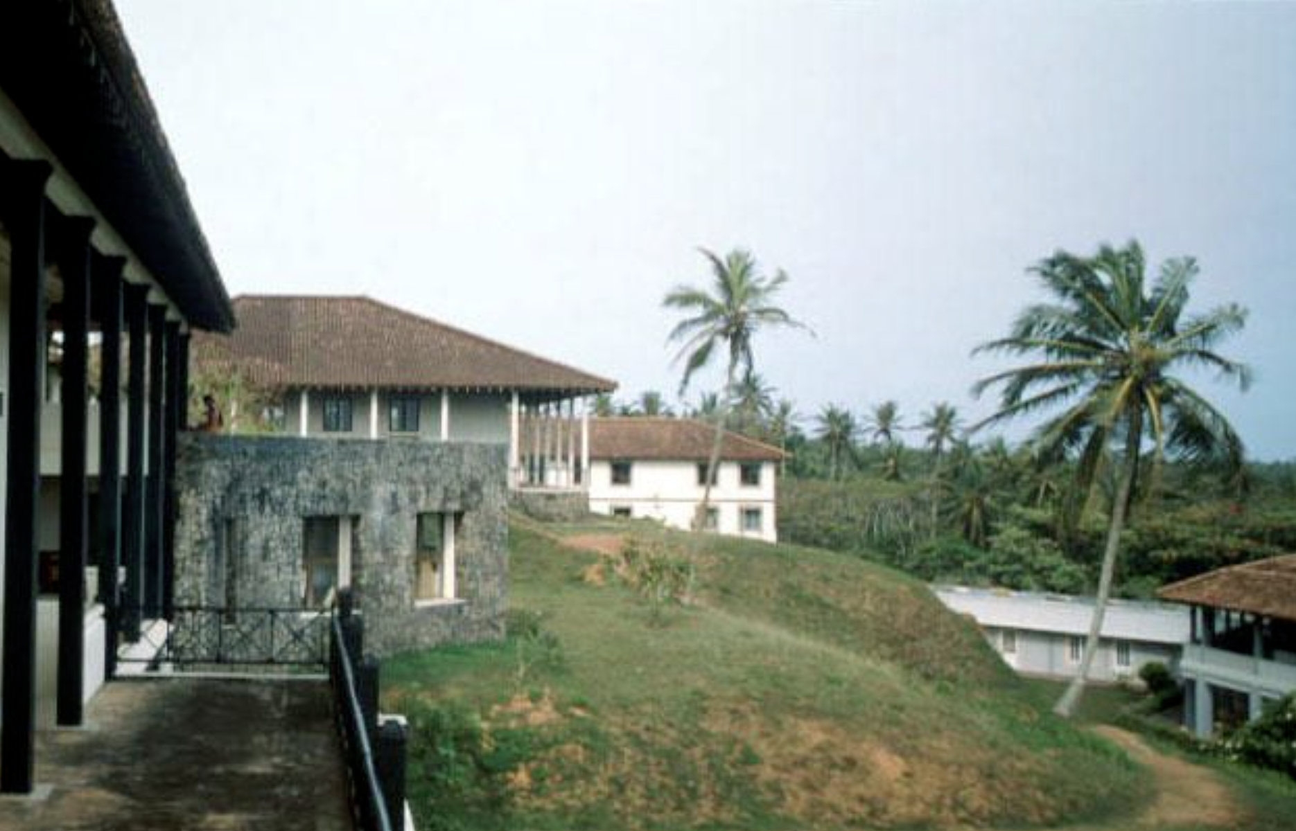 Science Faculty, Arts Faculty, Library and Administration Building ...