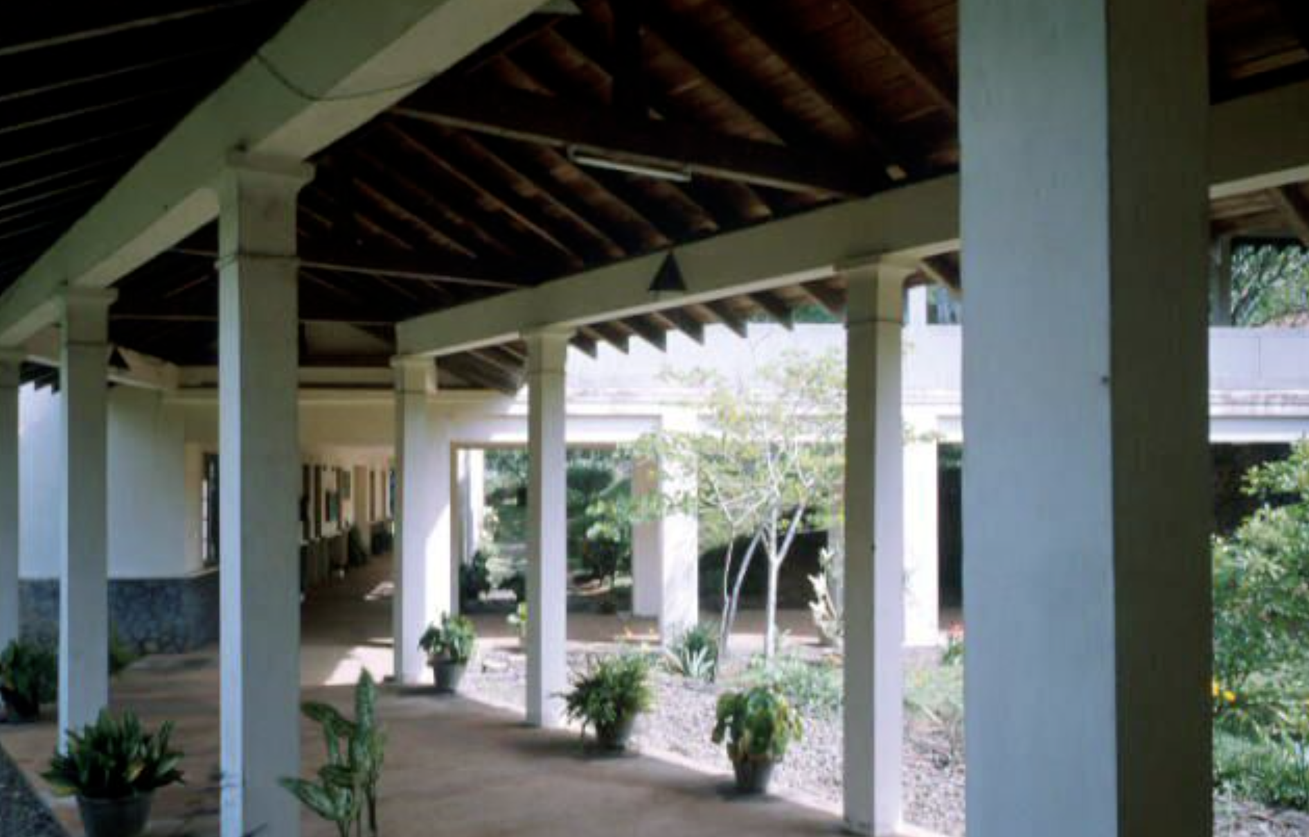 Science Faculty, Arts Faculty, Library and Administration Building ...