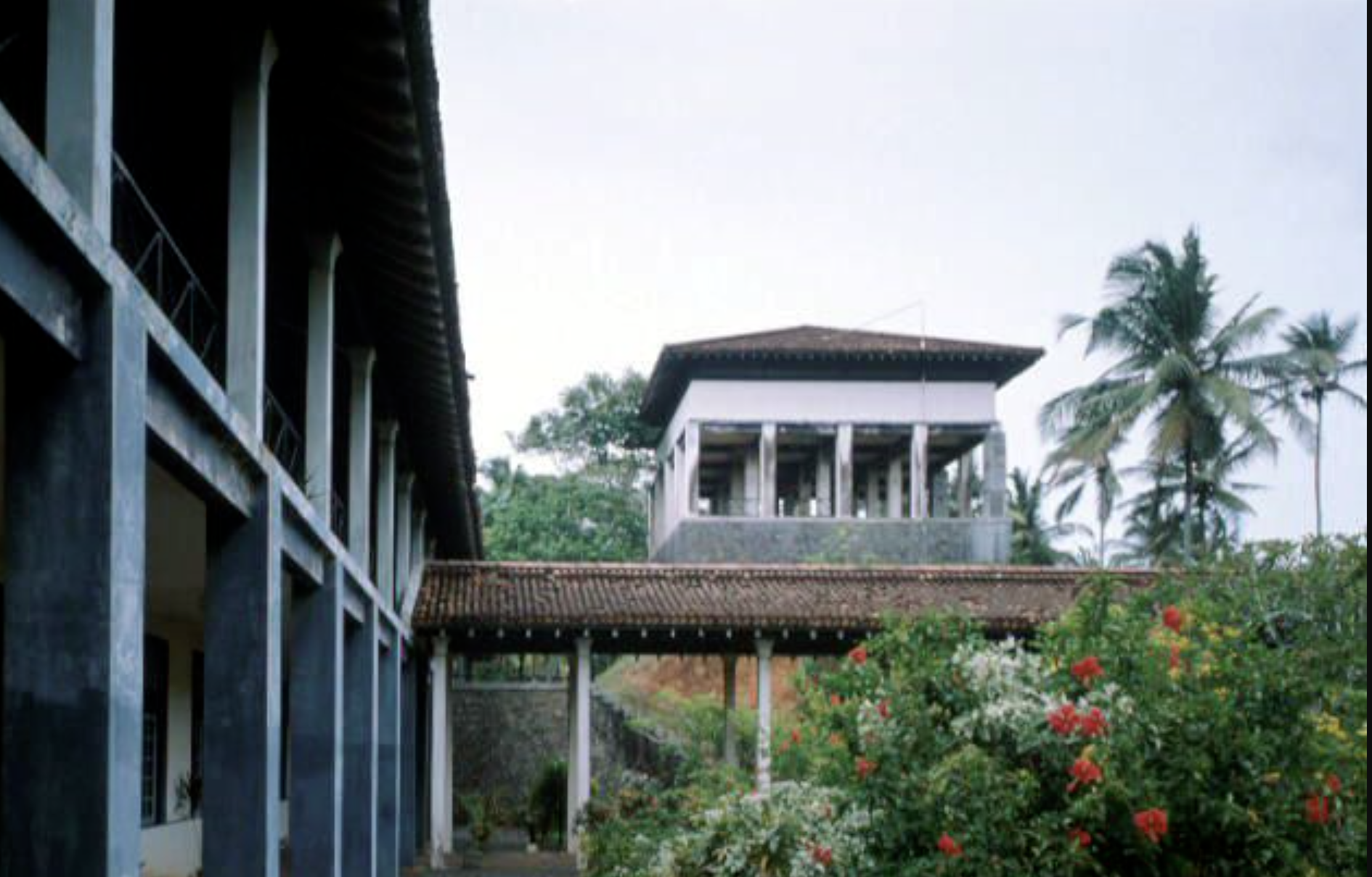 Science Faculty, Arts Faculty, Library and Administration Building ...