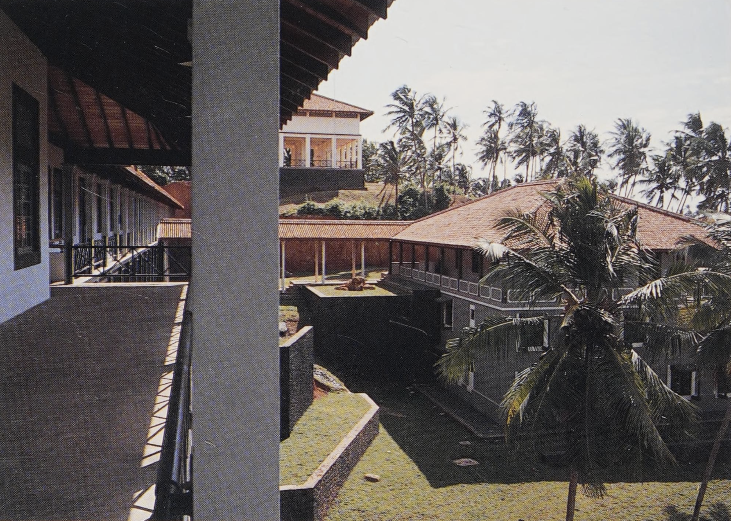 Science Faculty, Arts Faculty, Library and Administration Building ...