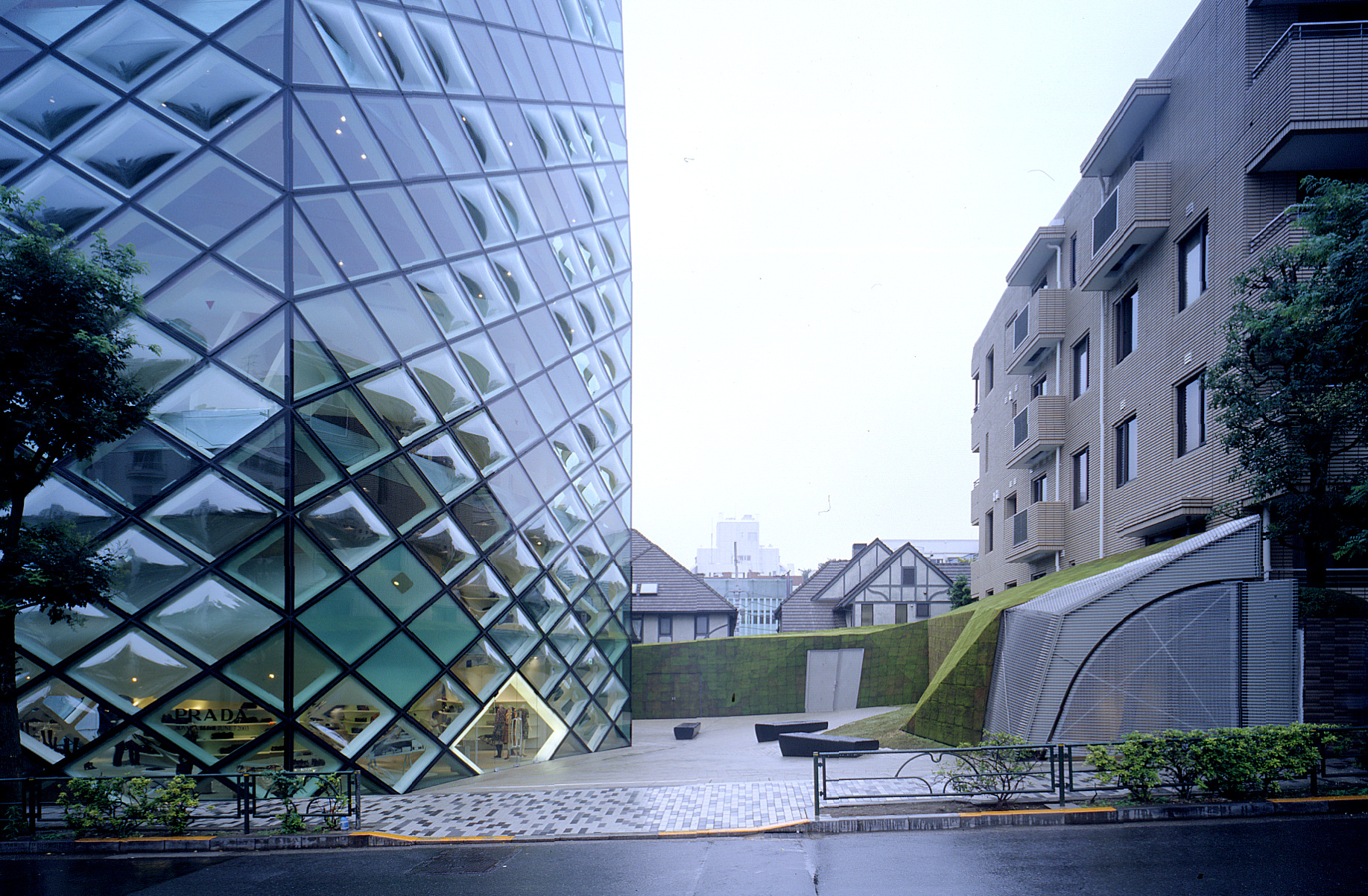 Prada Aoyama