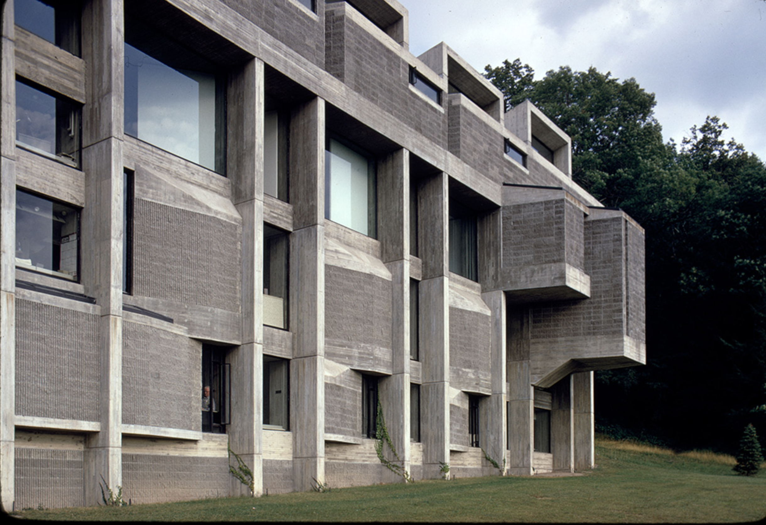 Charles A. Dana Creative Arts Center, Colgate University